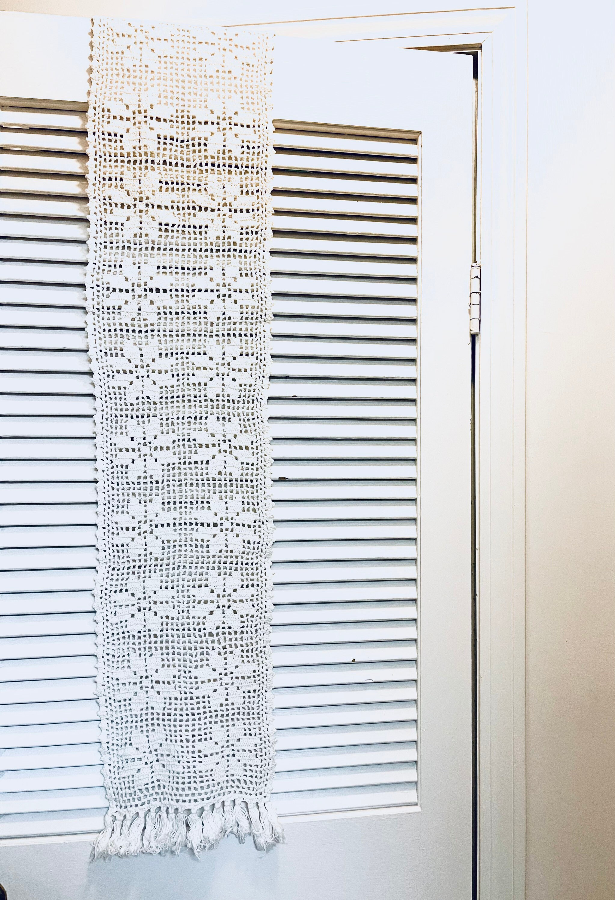 Vintage Crochet Table Runner With Flower Pattern - Etsy