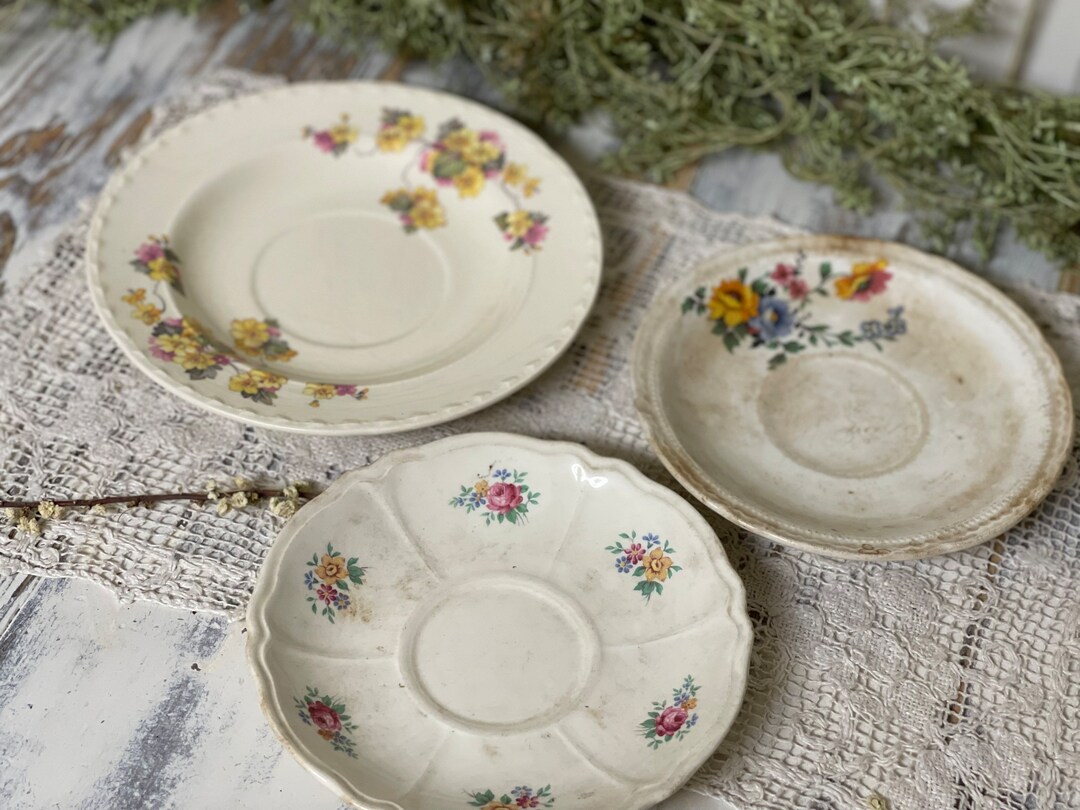 Vintage Stack of Plates/ Set of Plates/ Floral/ Vintage China/ Small ...