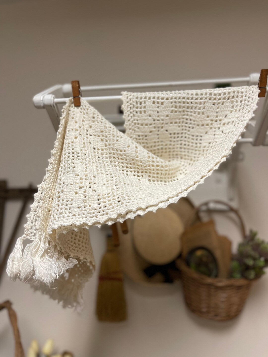 Vintage Crochet Table Runner With Flower Pattern - Etsy