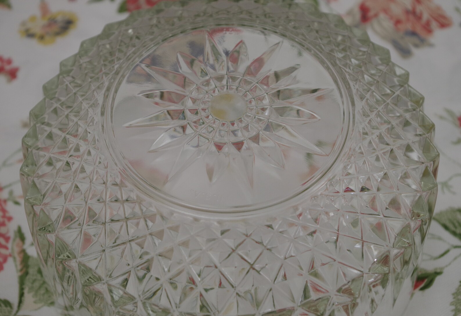 Vintage Arcoroc Bowl ~ Cut Diamond Pattern ~ Cut Glass Starburst ...