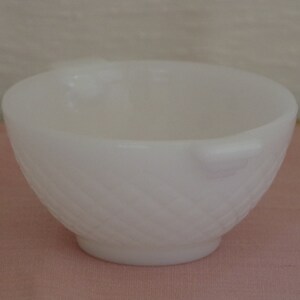 Vintage Milk Glass Bowl ~ Diamond Pattern ~ Handled Bowl ~ White Glass ...