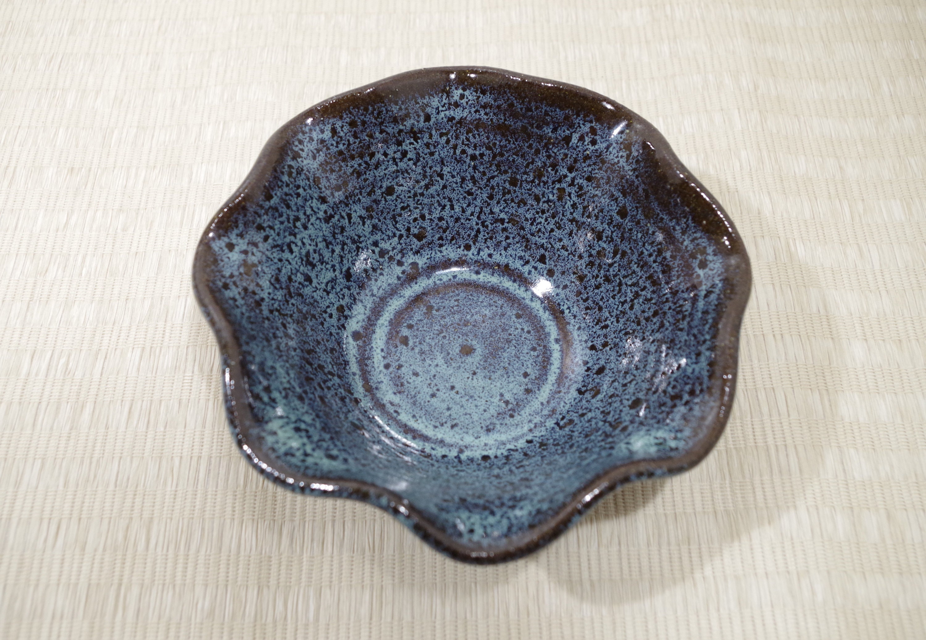 Bowls Home & Living Kitchen & Dining Vintage Pottery Bowl ~ Ruffled Rim ...