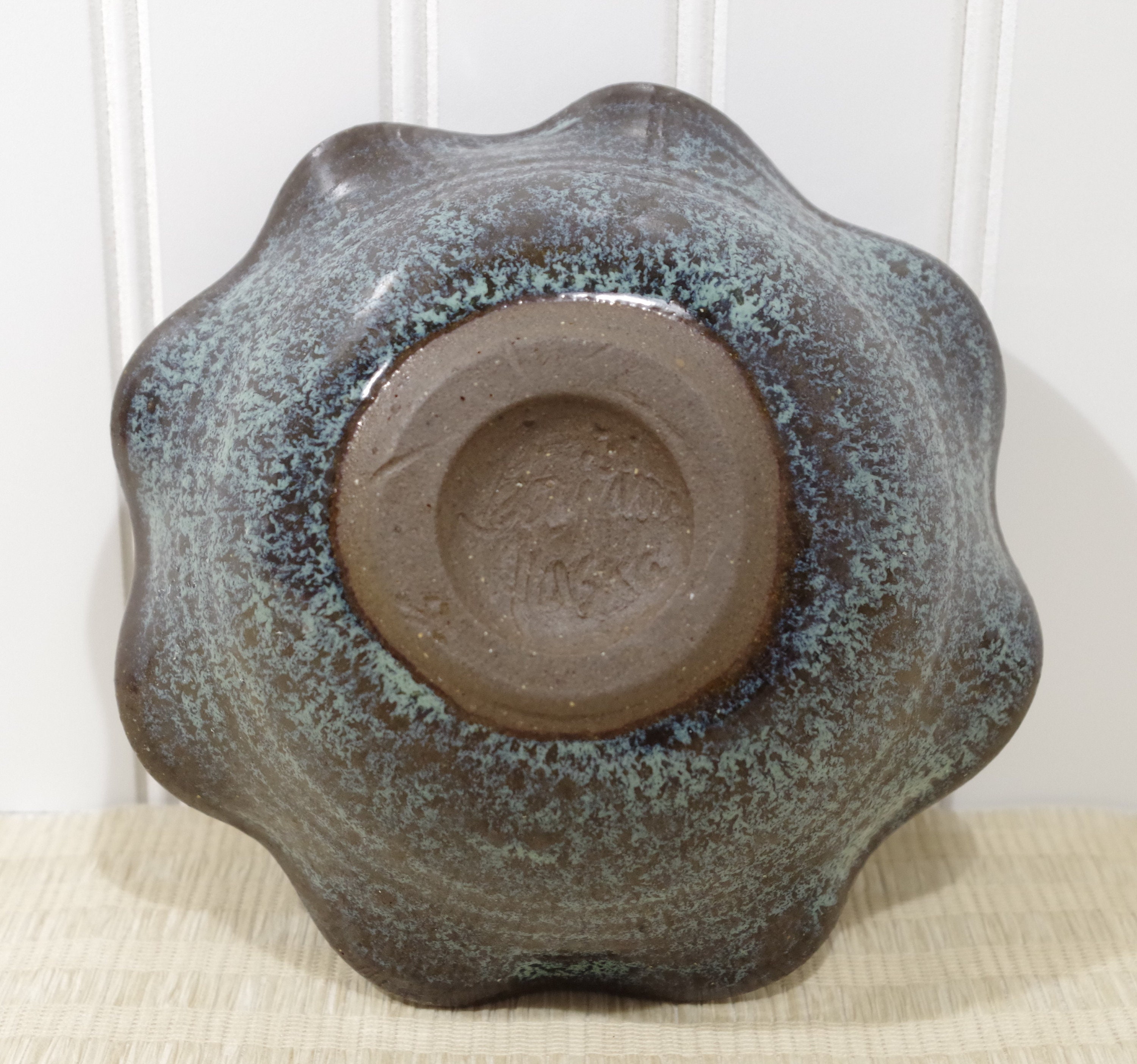 Bowls Home & Living Kitchen & Dining Vintage Pottery Bowl ~ Ruffled Rim ...