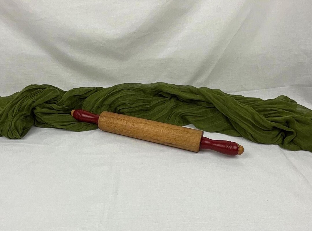 Vintage Wood Rolling Pin ~ Farmhouse Kitchen Wood Rolling Pin Withe Red ...