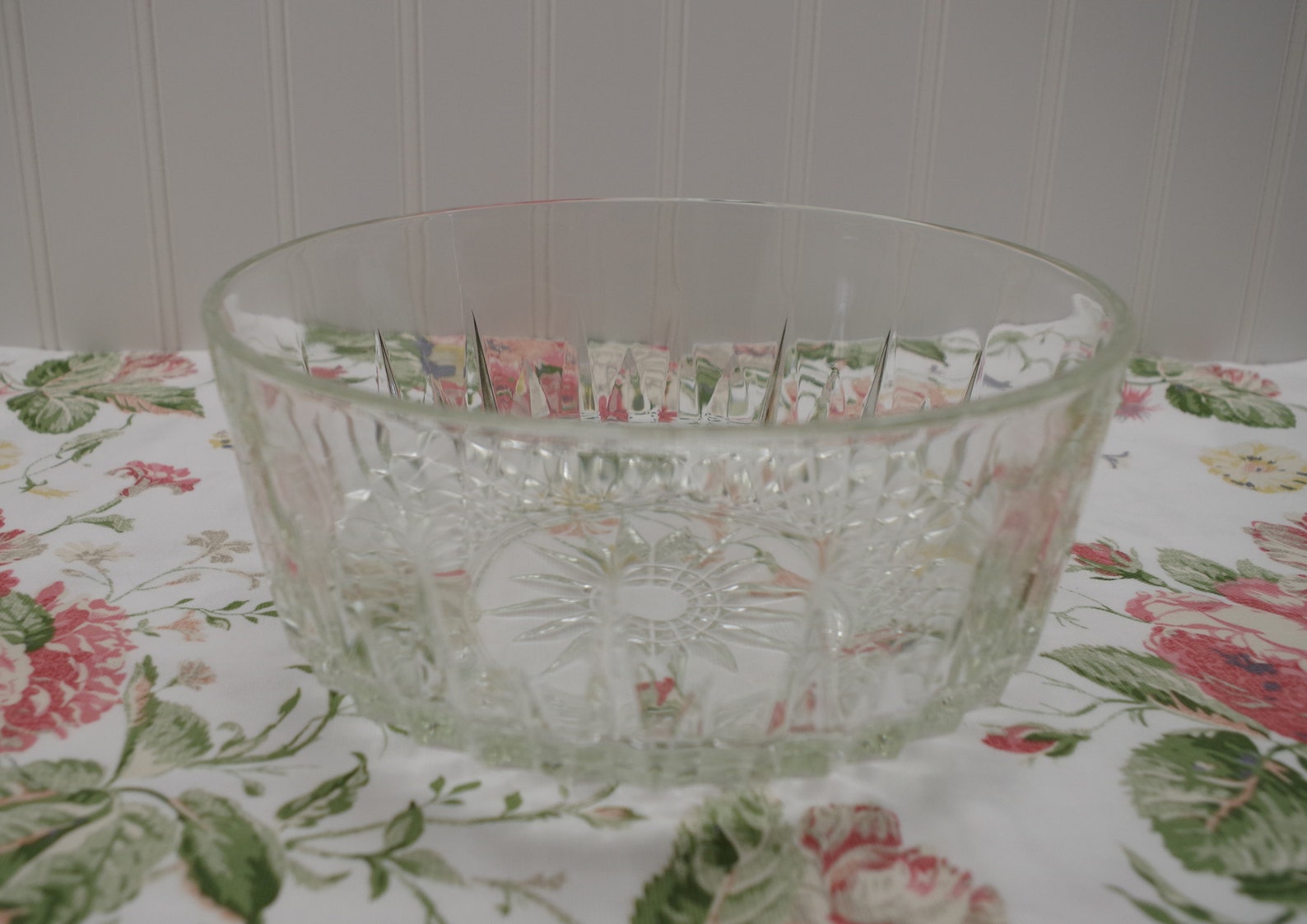 Vintage Arcoroc Bowl ~ Cut Diamond Pattern ~ Cut Glass Starburst ...
