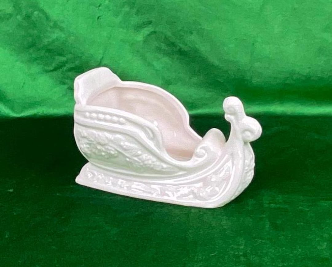 Vintage Winter White Sleigh Ceramic Sleigh Candy Dish Christmas Flower ...