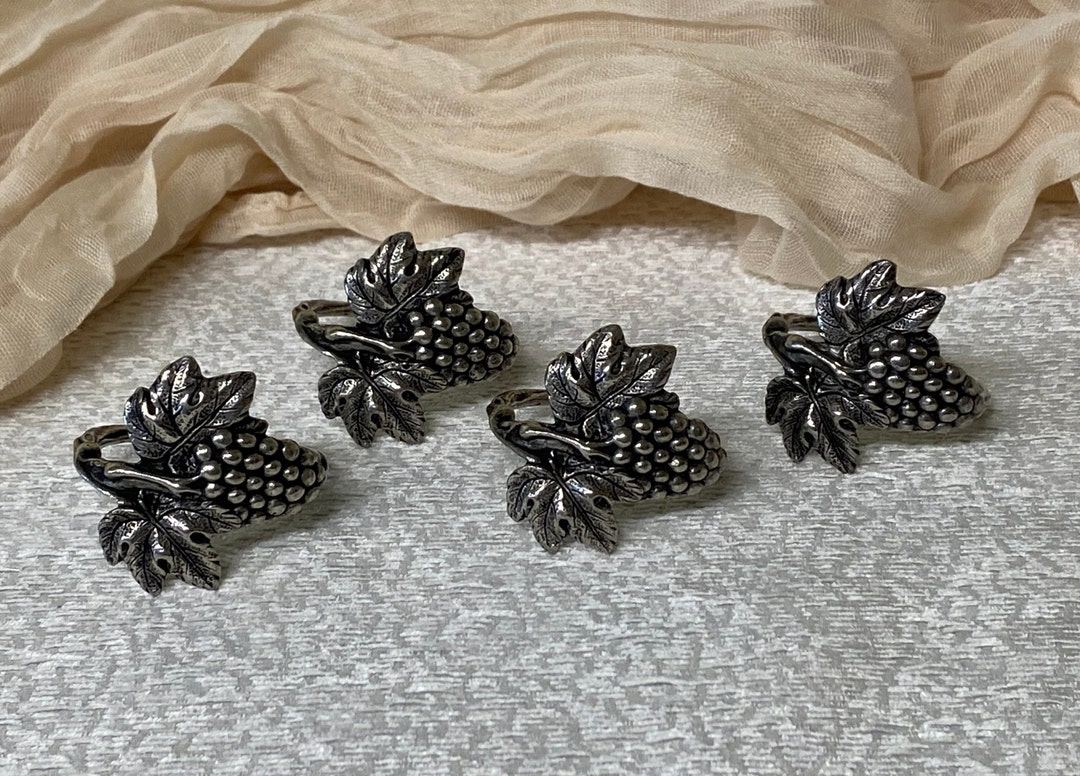 Vintage Pewter Grape Cluster Napkin Rings ~ Set of 4 Grape Napkin Rings ...