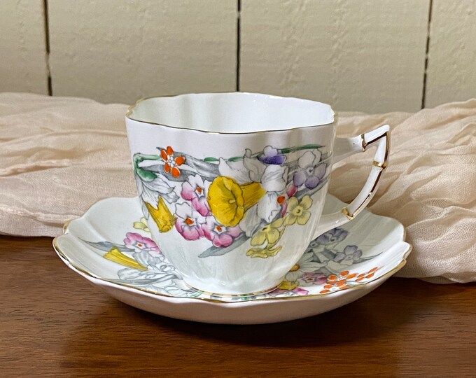 Vintage Victoria C+E Daffodil Tea Cup and Saucer ~ Handpainted Daffodil ...