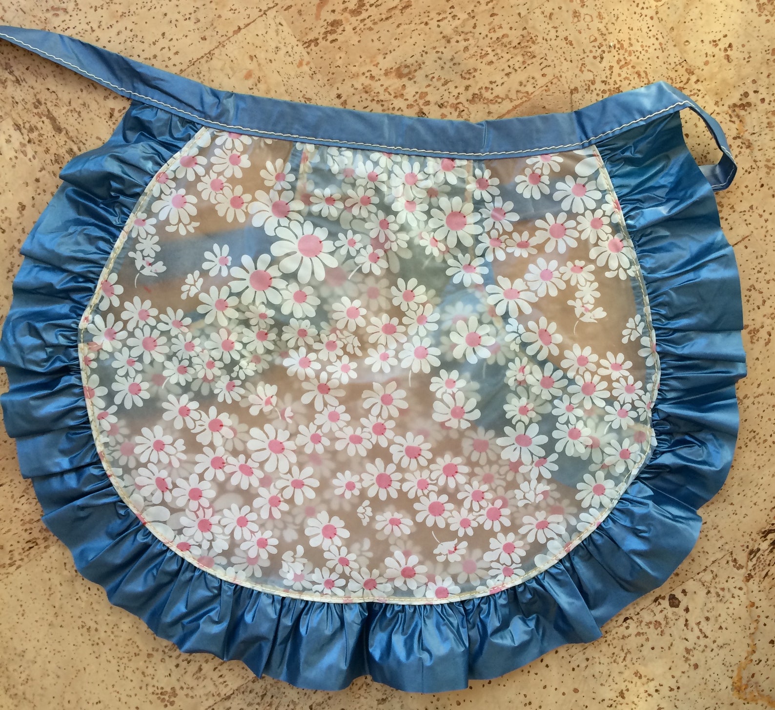 Vintage Child's Plastic Apron - Etsy España