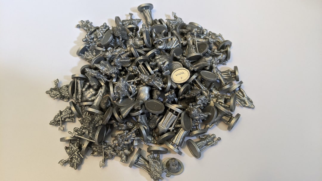 100 Piece Set Silver Dnd Miniatures - Dungeons and Dragons Miniatures ...