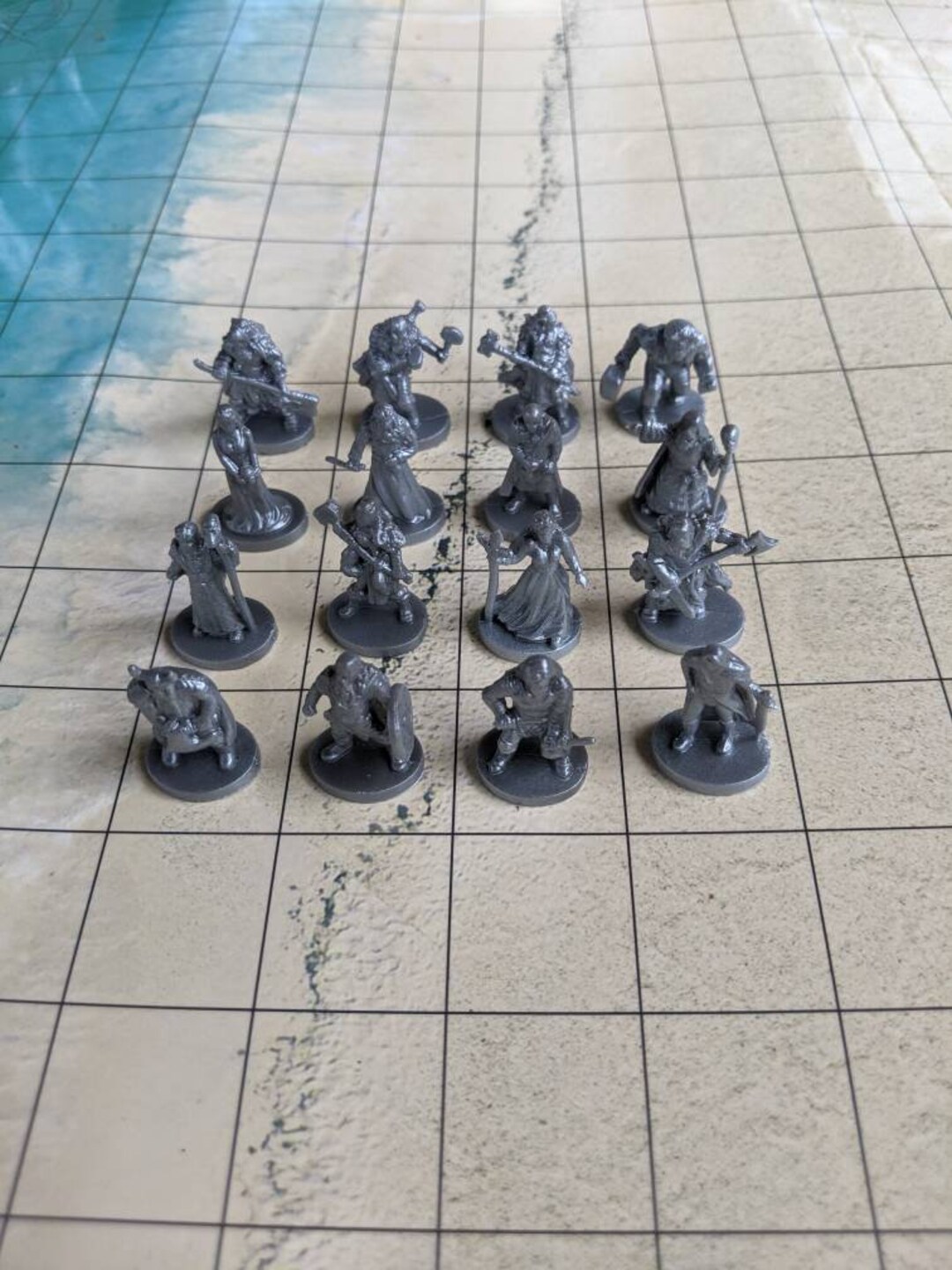 32 Pc Custom Set Dungeons and Dragons Miniatures Silver Metallic 1/72 ...