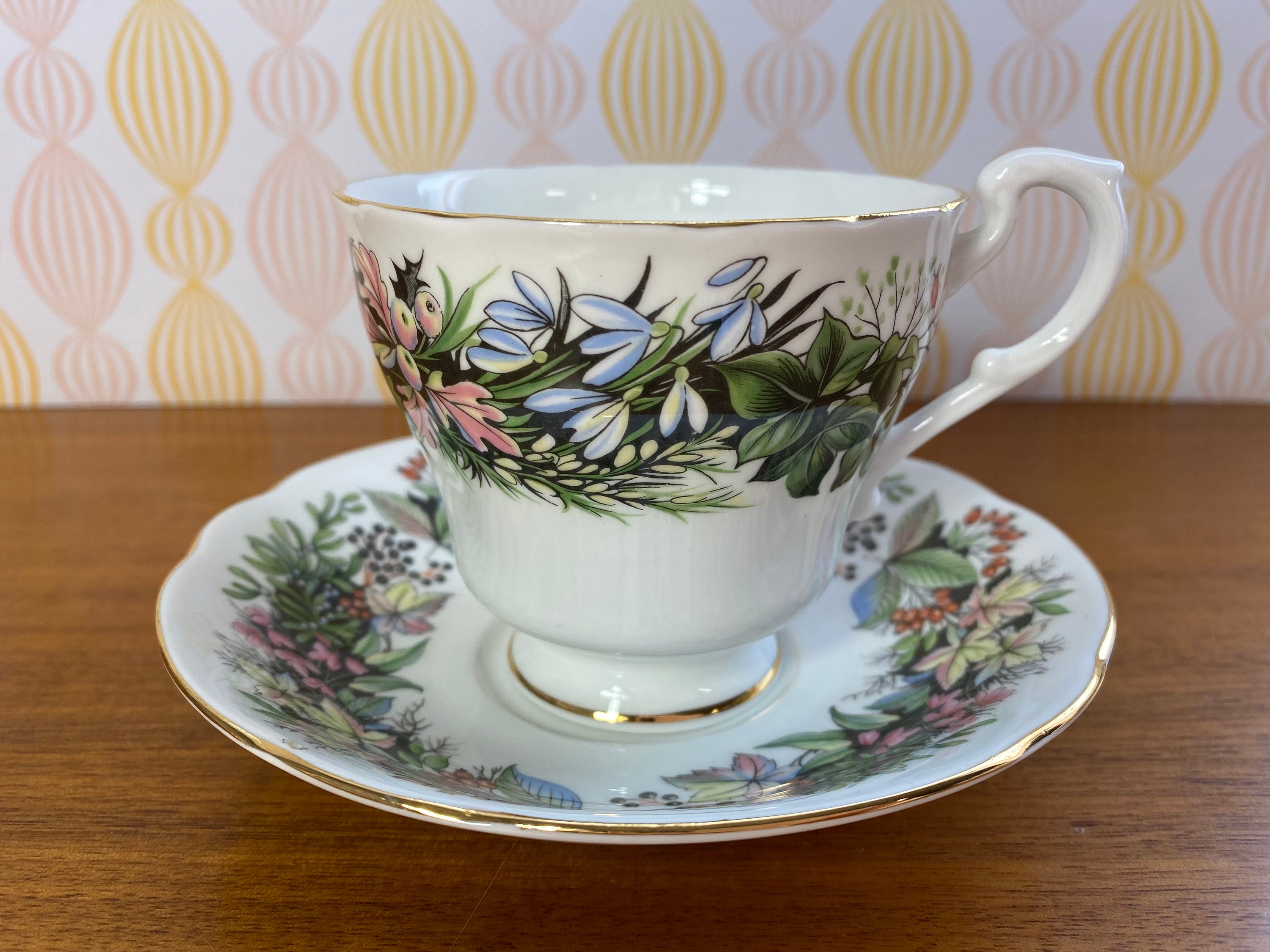 Royal Standard teacup and saucer. Drink & Barware Home & Living etna.com.pe