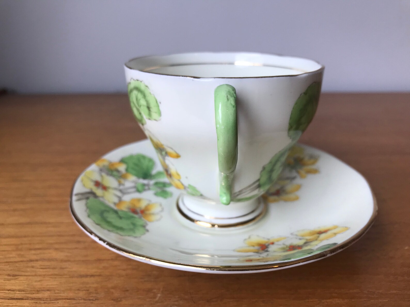Salisbury Crown China geranium Tea Cup and Saucer - Etsy Canada