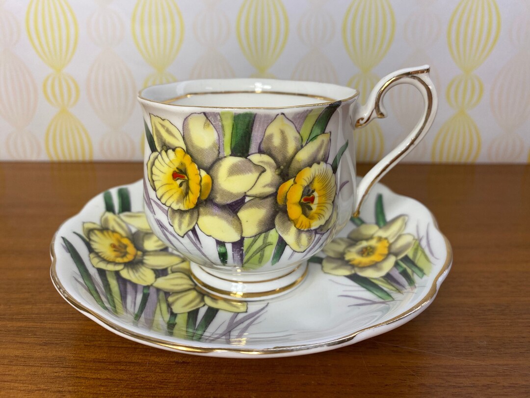 Flower of the Month Series March Daffodils Teacup and Saucer, Royal ...
