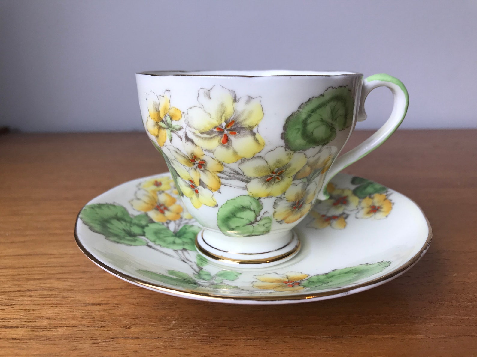 Salisbury Crown China geranium Tea Cup and Saucer - Etsy Canada