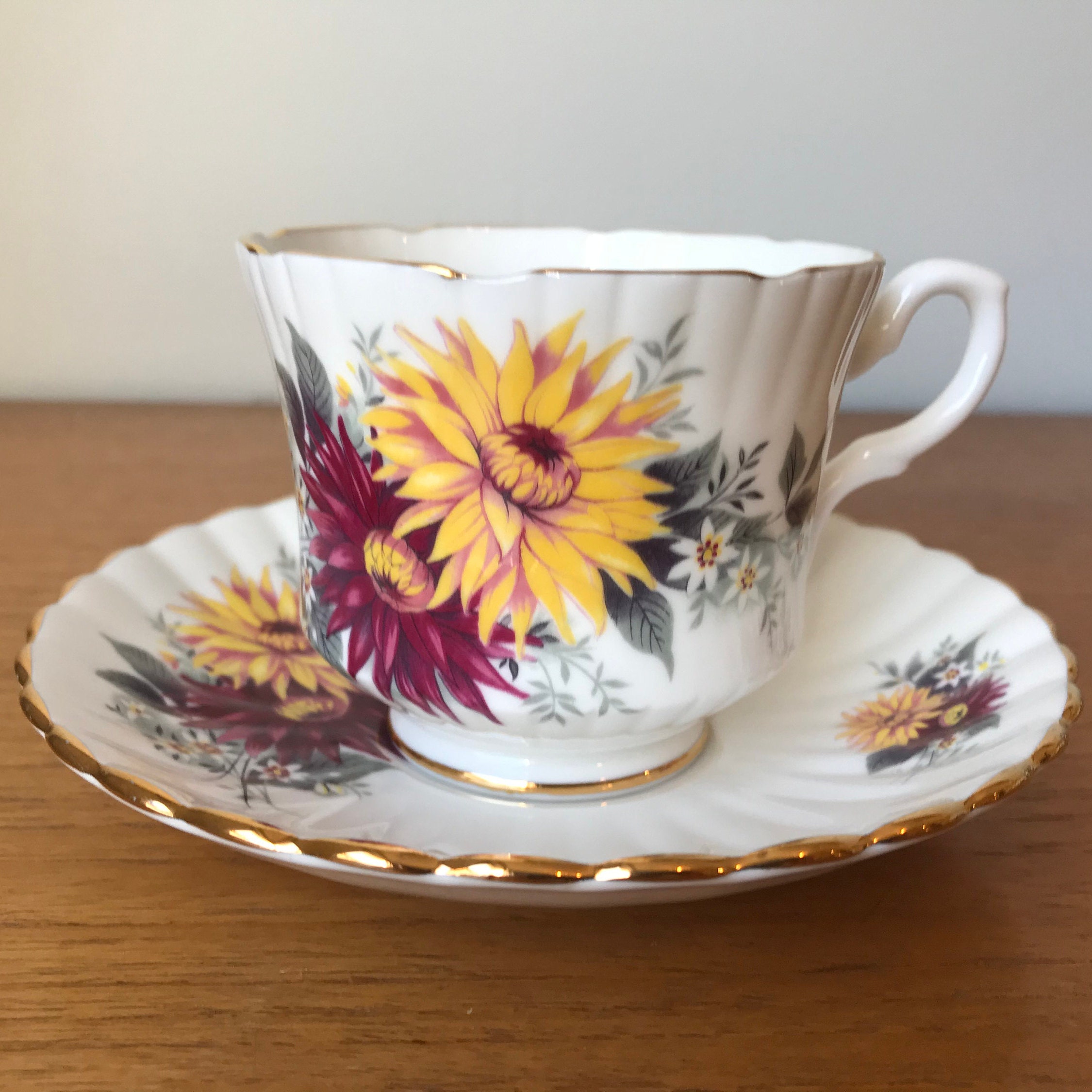 Autumn Daisy Tea Cup and Saucer H T Hostess Tableware China | Etsy