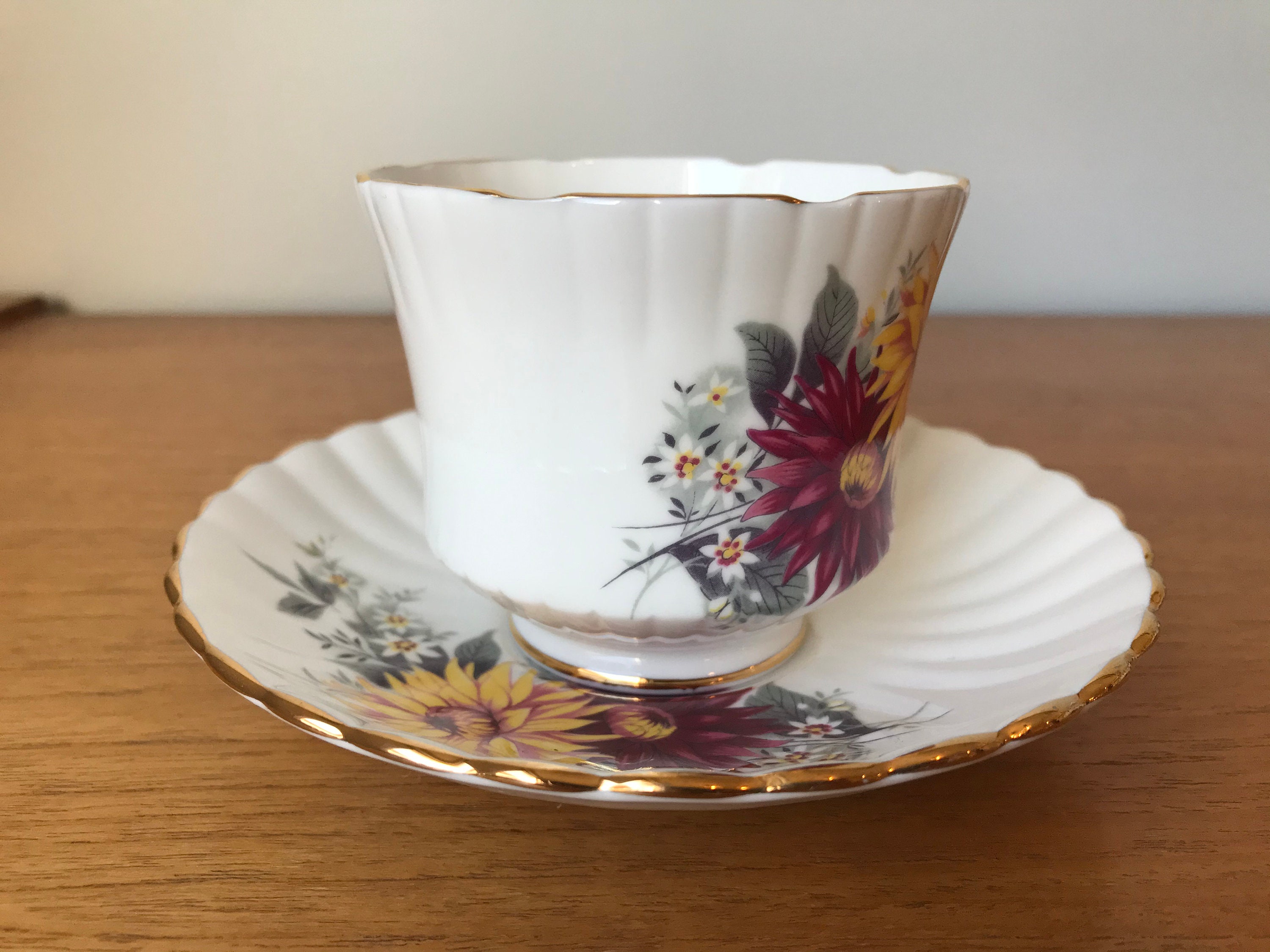 Autumn Daisy Tea Cup and Saucer H T Hostess Tableware China | Etsy