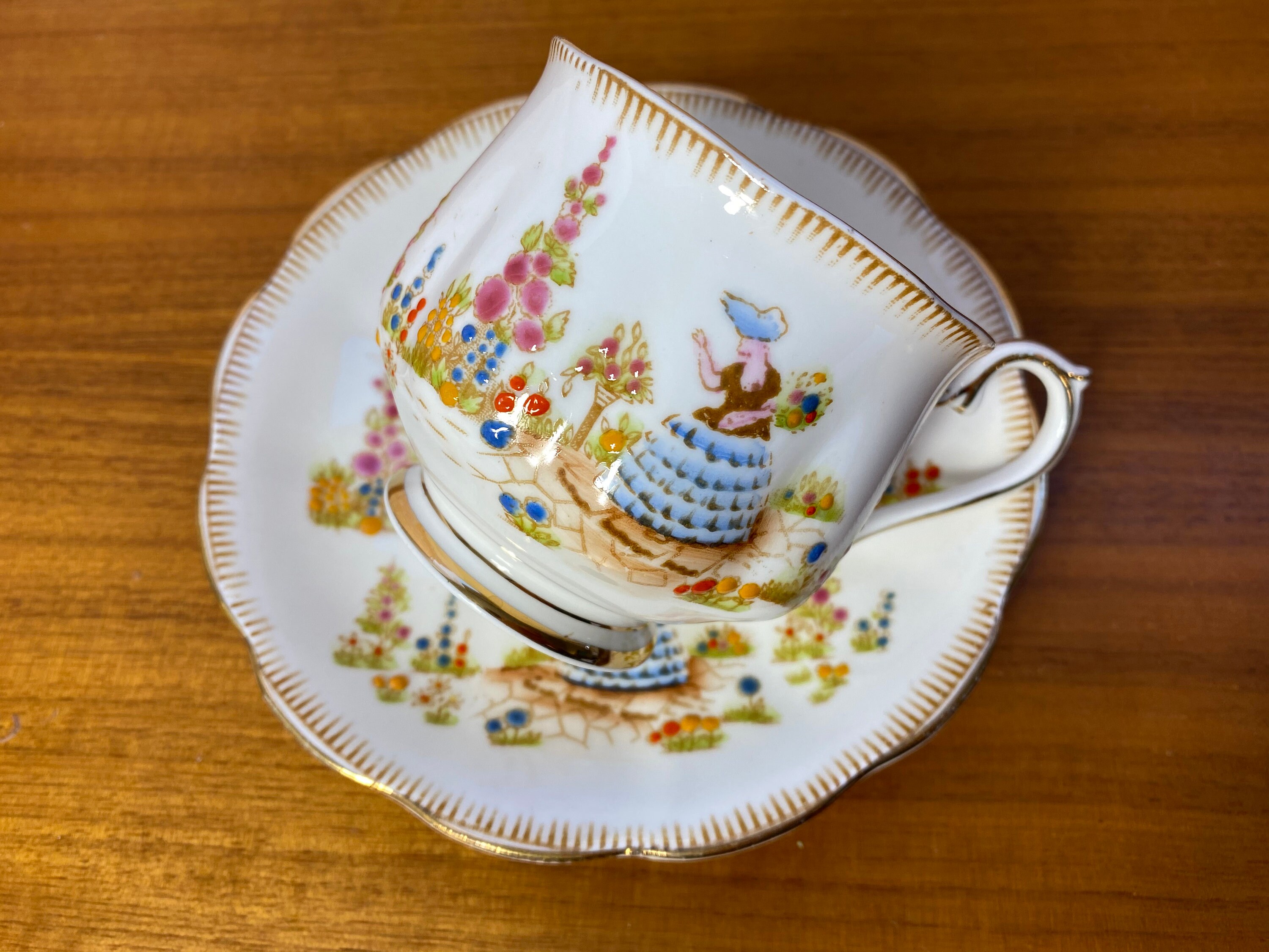 Royal Albert dainty Dinah Tea Cup and Saucer Hand - Etsy Canada