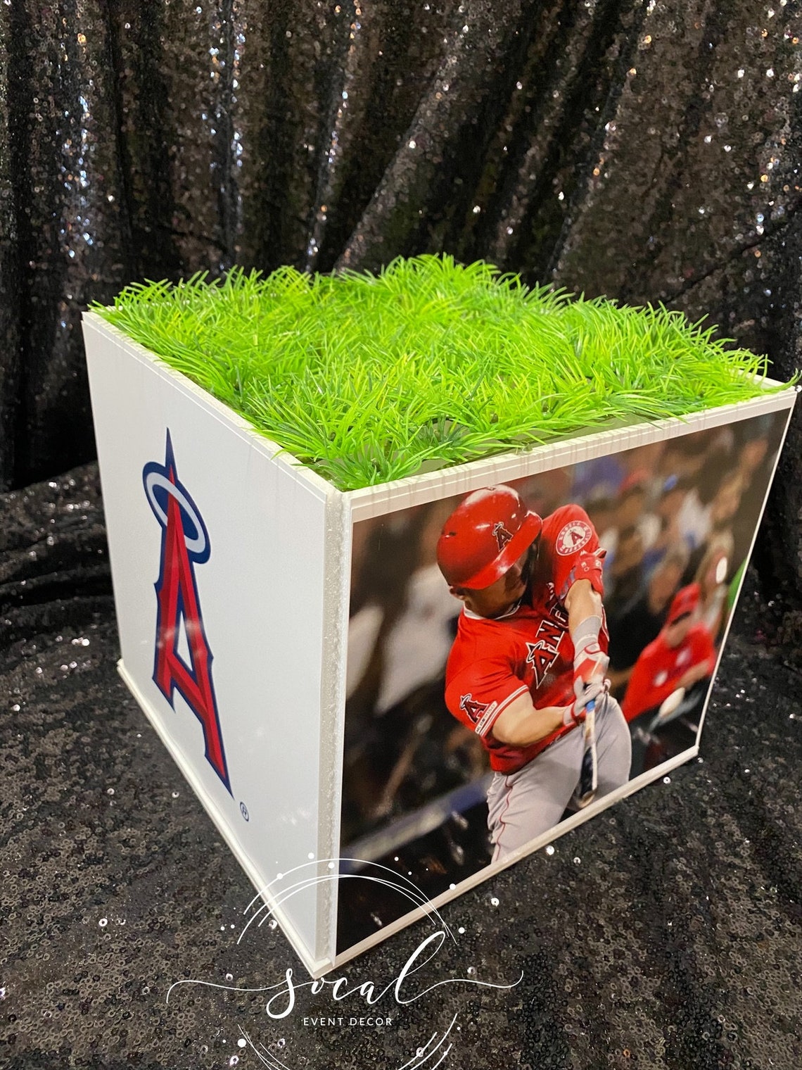 Themed Cube Centerpiece - Photos/ Any Sport! Teams! Players! Baseball ...