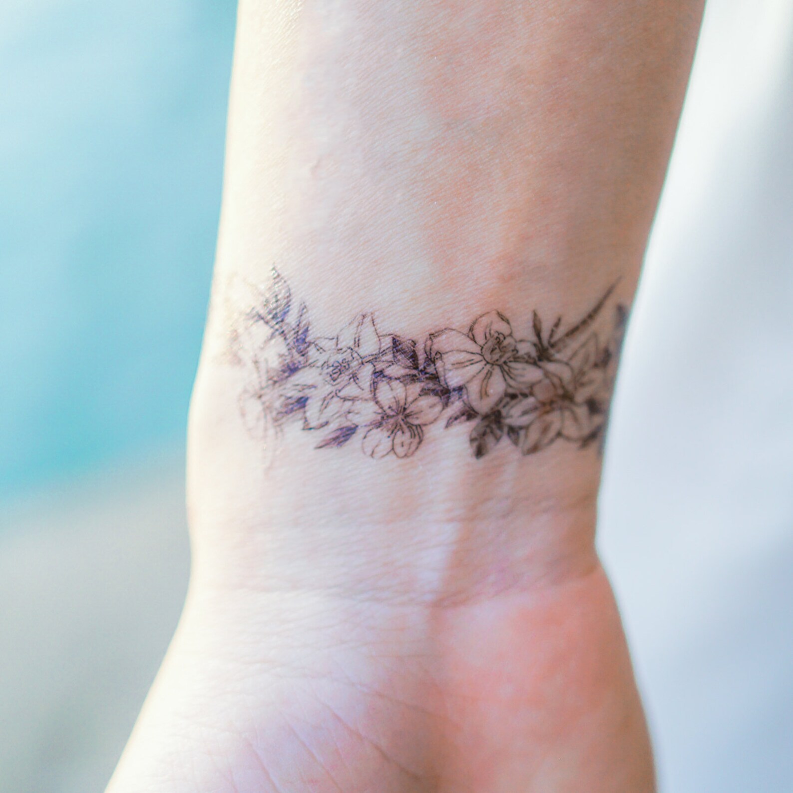 Delicate Narcissus Flower Arm Band Minimal Floral Tattoo - Etsy Hong Kong