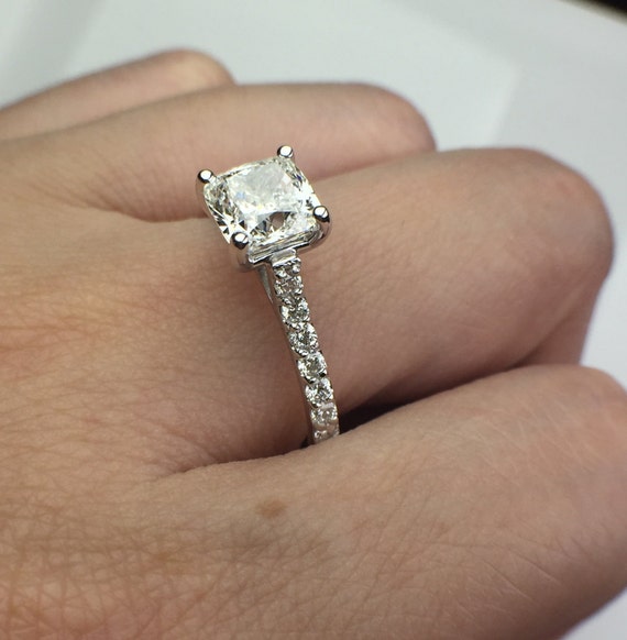 6.5 mm cushion cut moissanite store