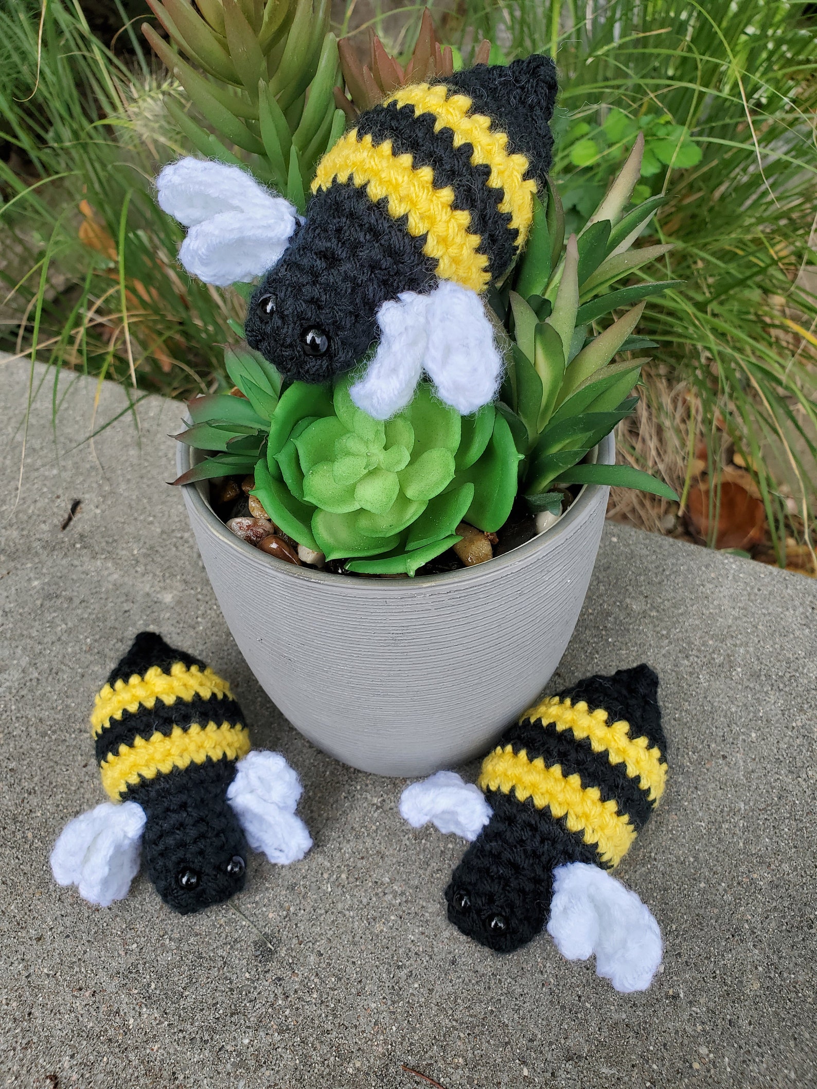 20+ Crochet Bee Patterns - Hookfully