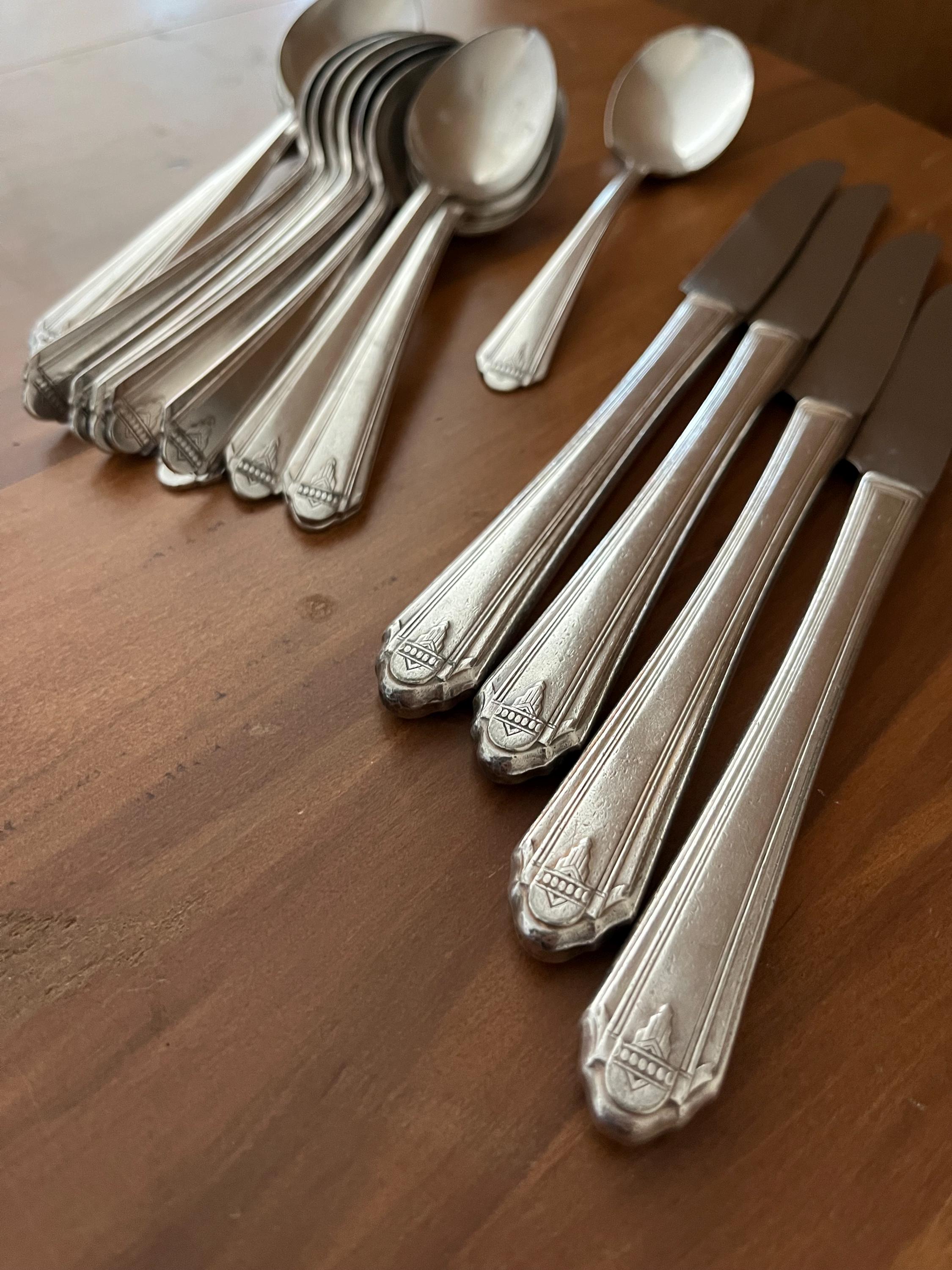 Vintage Oneida Barbara Silverplate Flatware: Art Deco Teaspoon, Spoon ...