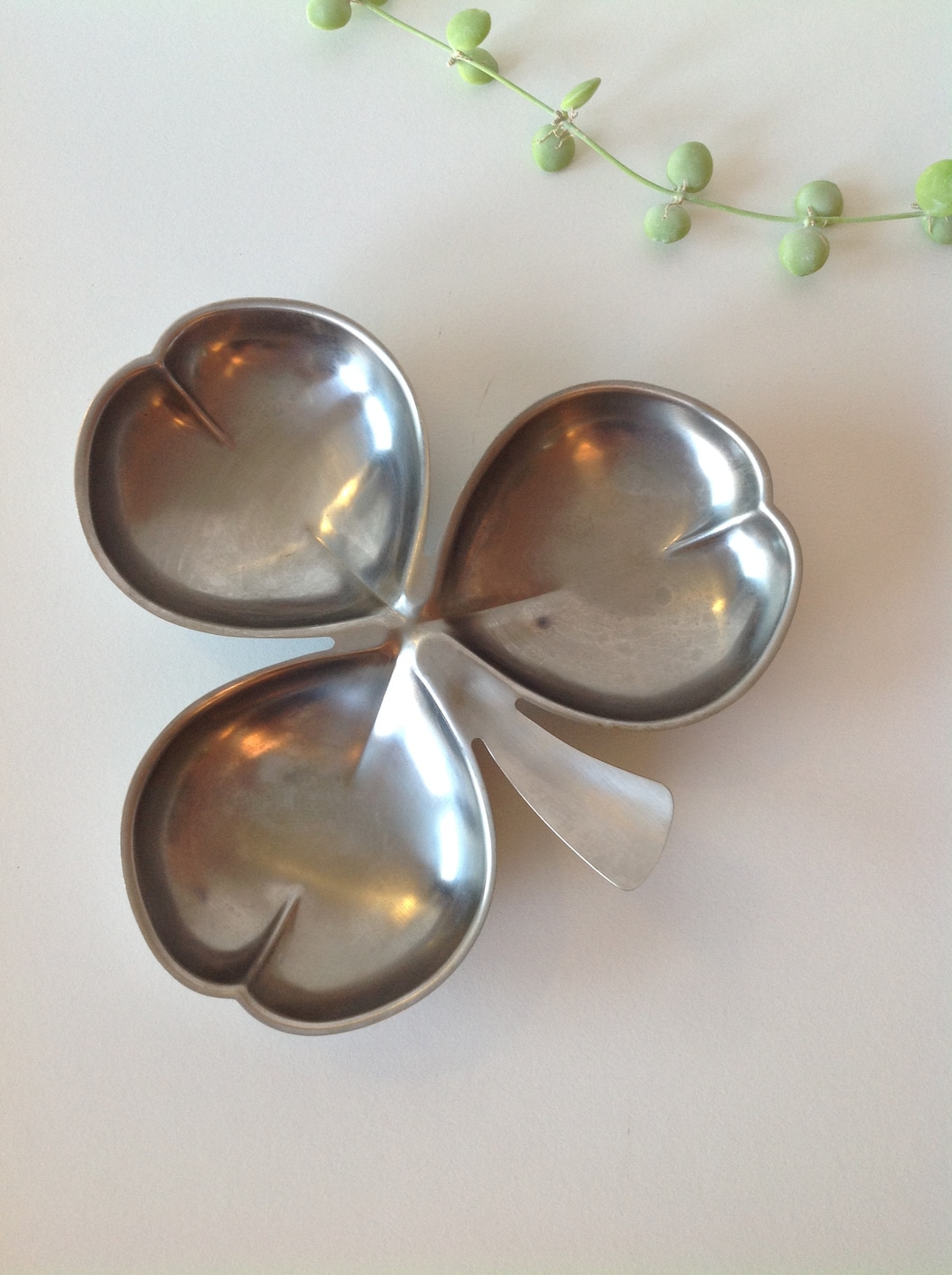 Clover Shape Dish for Aperitif, Aperitif Container, Aperitif Plate ...