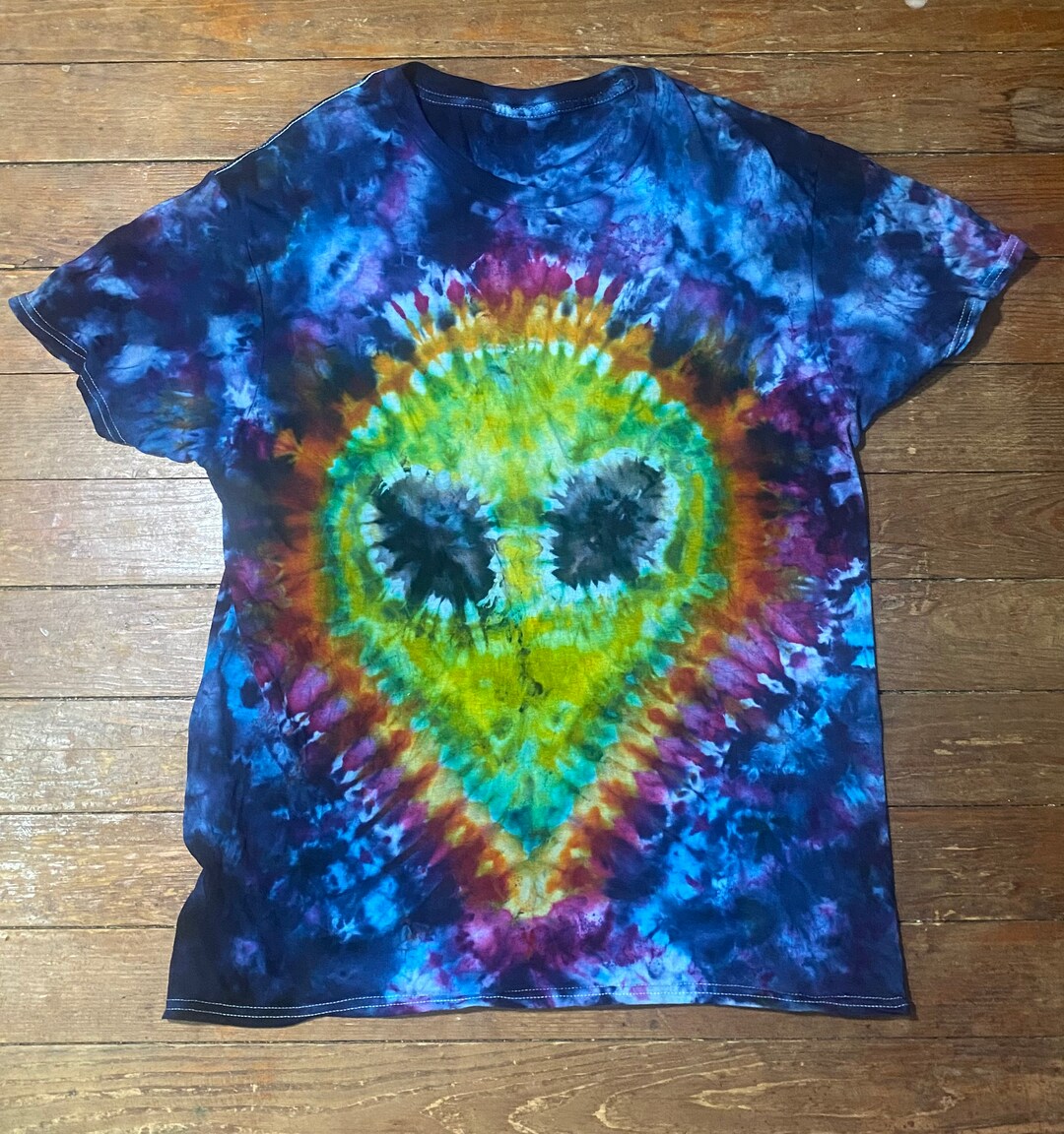 Large Alien Tie Dye - Etsy