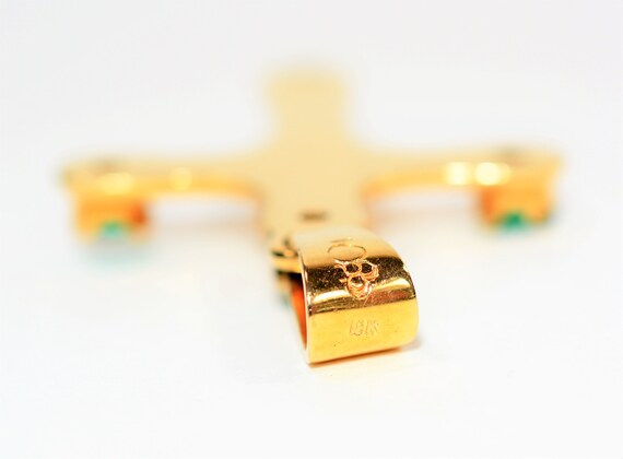 18K Gold Colombian Emerald Cross Pendant: Religious R… - Gem