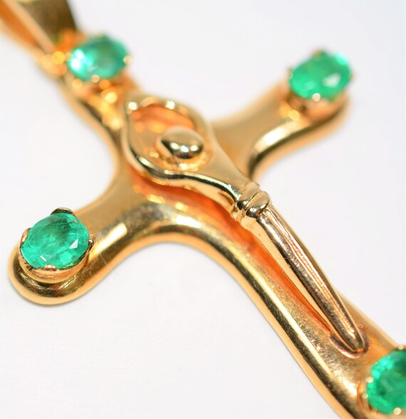 18K Gold Colombian Emerald Cross Pendant: Religious R… - Gem