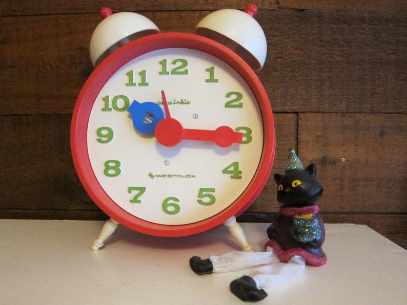 Westclox Wee Winkie jumbo Alarm Kids Clock 1960s - Etsy