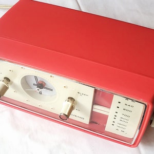 Craig Clock Radio 1602 Mod Pink and White 1960s - Etsy