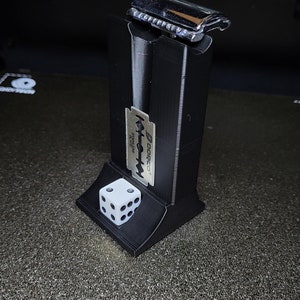Deluxe Dice Razor and Blade Stand - Etsy