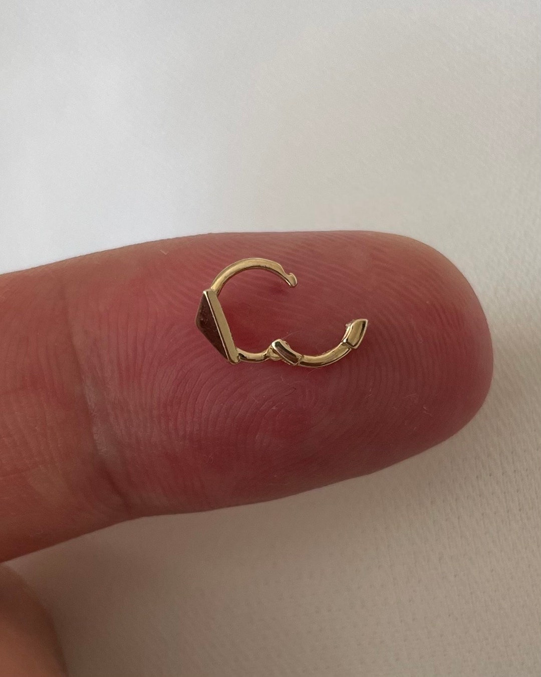 9ct Yellow Gold 5MM Triangle Arrow Helix Cartilage Hoop Earring - Gift ...