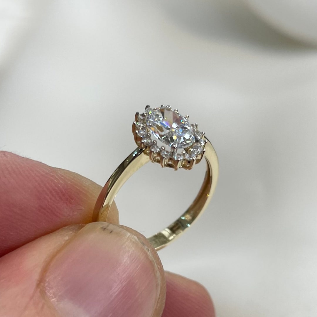 9CT Yellow Gold Ladies CZ Flower Ring - Sizes J-S - Etsy UK