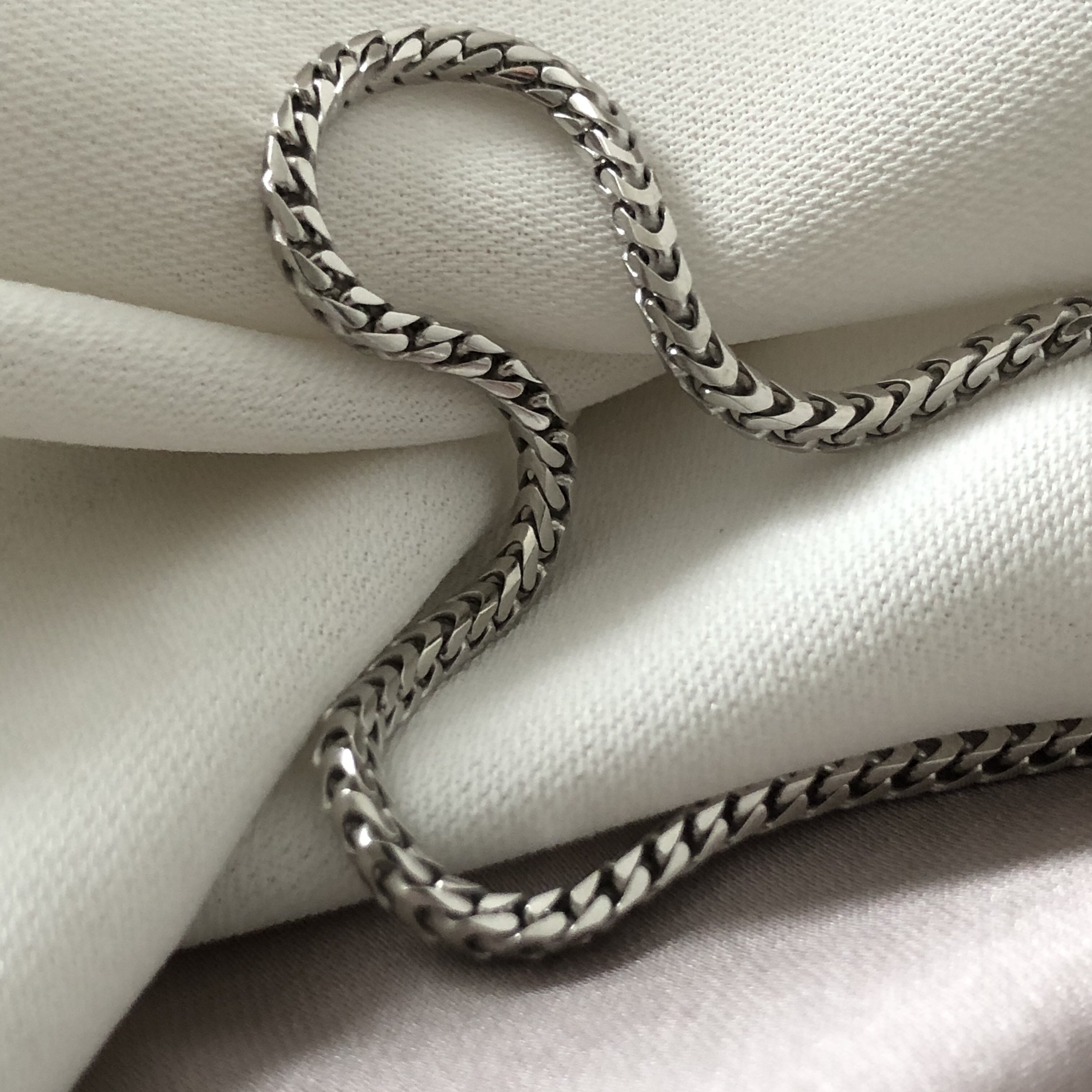 Silver chain design with price store