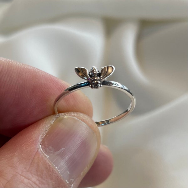 Bee Ring - Etsy
