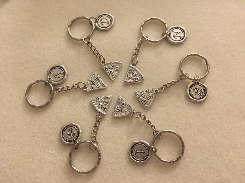 SET of Pizza keychains pizza party friendship gift best friend | Etsy