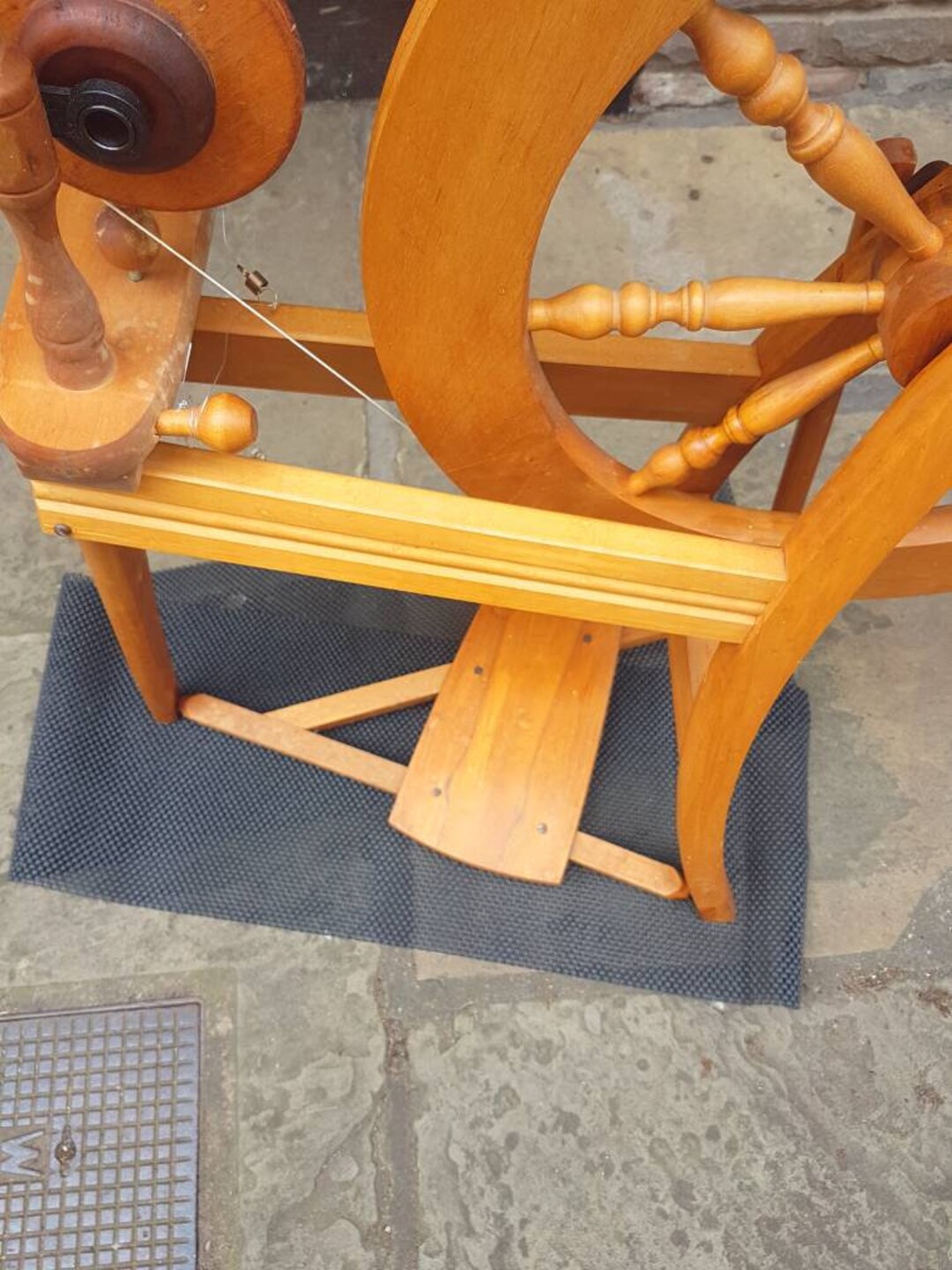 Spinning Wheel Mat 17 X 24 Inches / Non-slip Mat 17 X 24 Inches / Anti ...