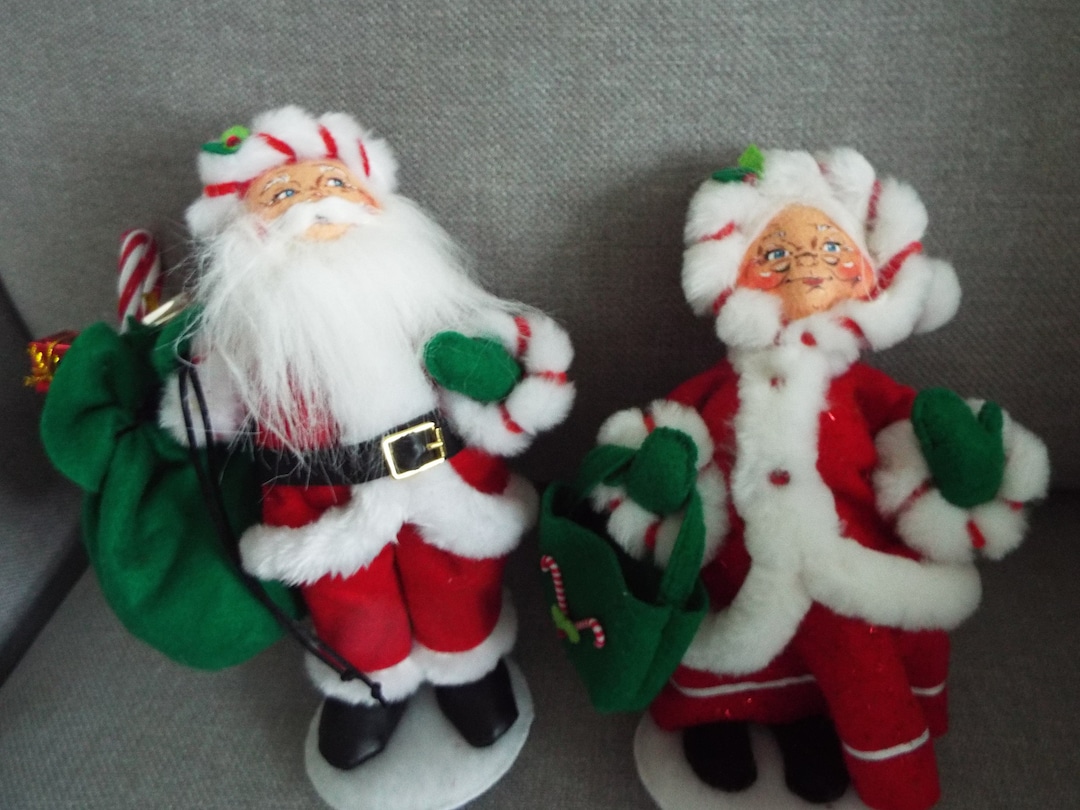 Pair 9" ANNALEE Santa Dolls Mr. & Mrs. Santa Figurines Santa Suit and ...