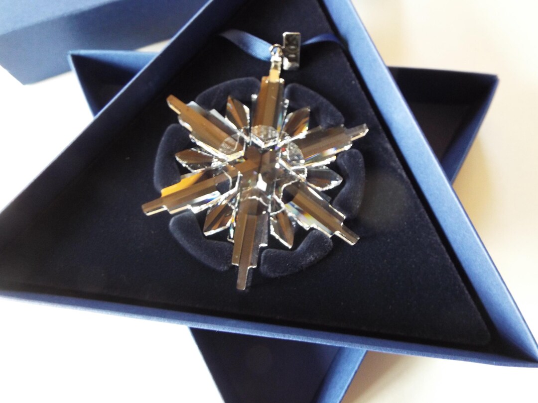 Swarovski Crystal Snowflake Ornament New in Box 2006 Collectible ...