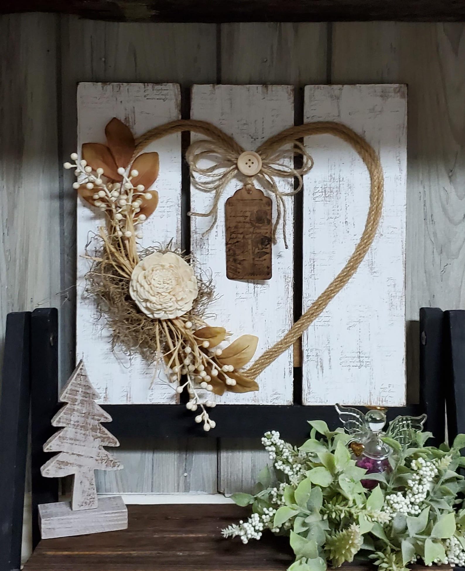 Farmhouse Heart Wall Sign, Wall Decor, Solo Wood Flower Sign, Jute ...
