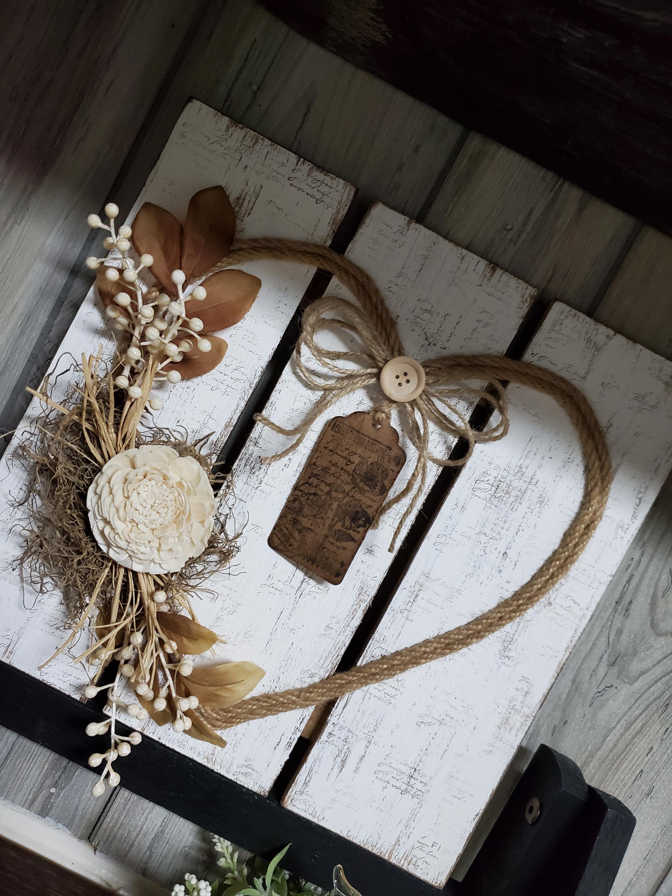 Farmhouse Heart Wall Sign, Wall Decor, Solo Wood Flower Sign, Jute ...