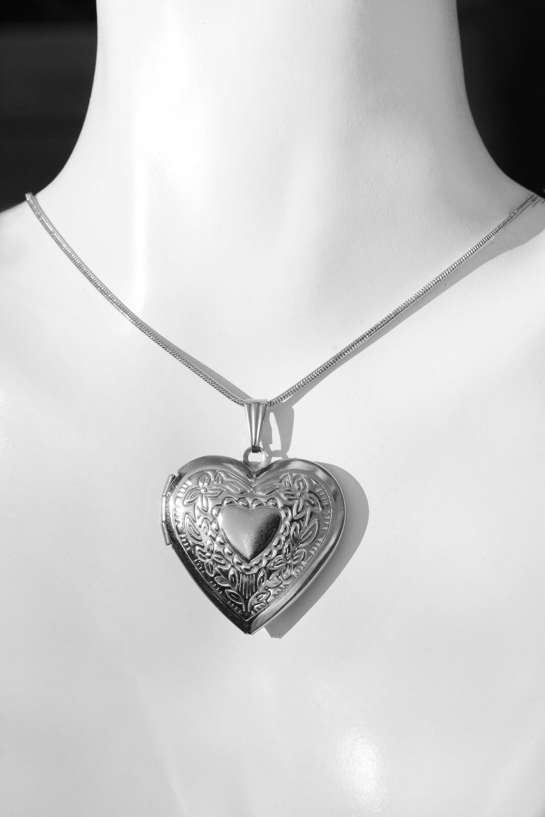 Silver Heart Shaped Photo Locket 25mm by the Healing Gypsy * Silver ...