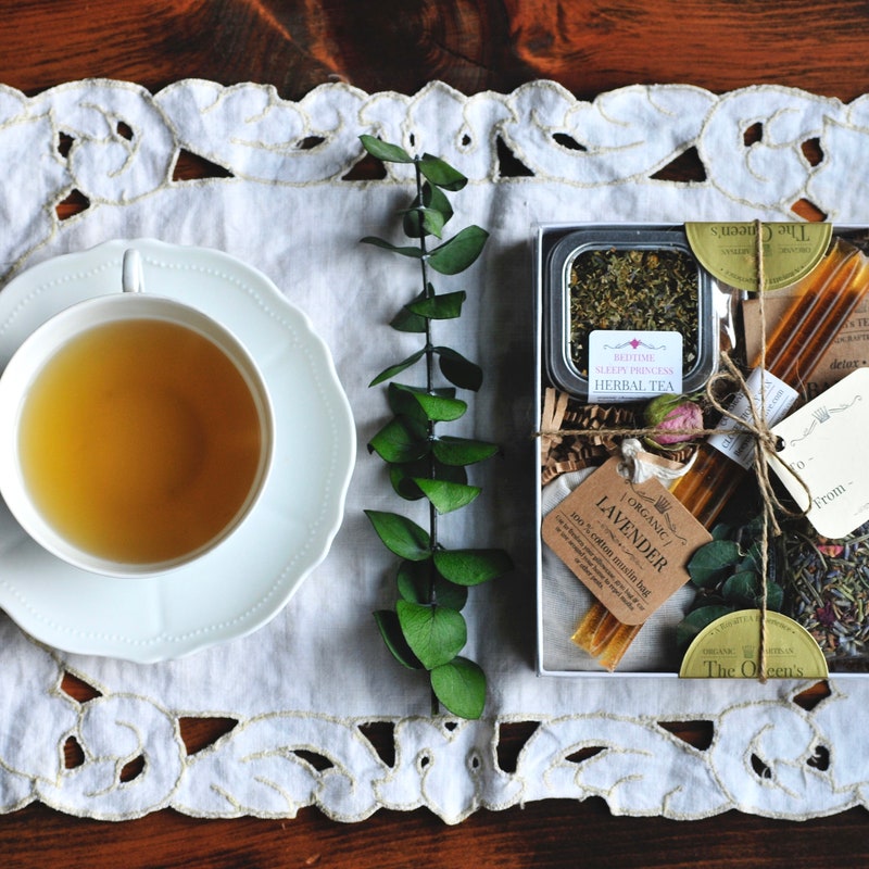 Herbal Tea Gift Set - 60+ Gift Ideas for 2025