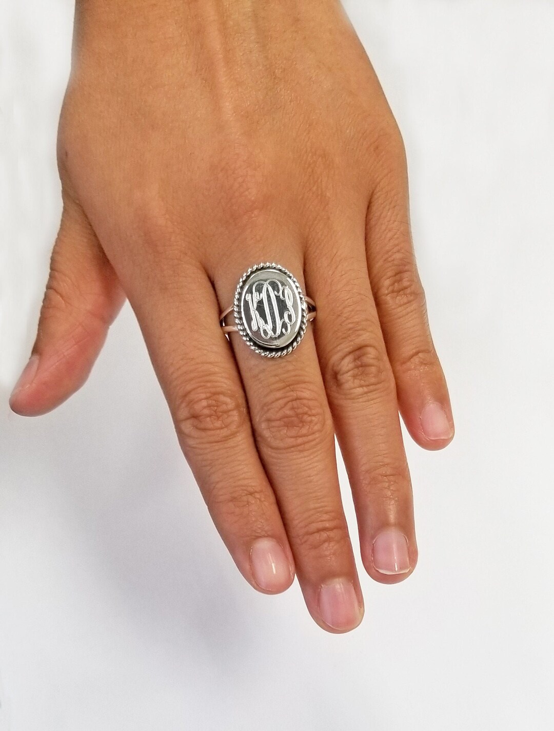 Sterling Silver Rope Edge Oval Ring, Monogram Oval Ring - Etsy