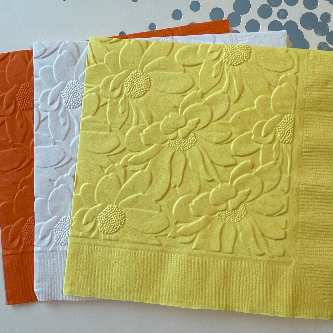 Daisy Napkins Wildflowers Embossed Paper Napkin Wedding Anniversary ...
