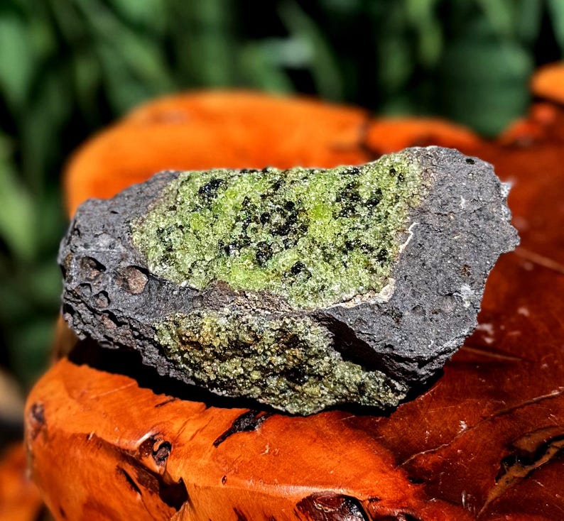 Natural Peridot Crystal on Basalt Lava Rock - August Birth Stone - Etsy UK