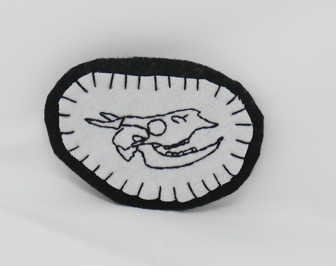 Embroidered Black and White Deer Skull Patch - Etsy